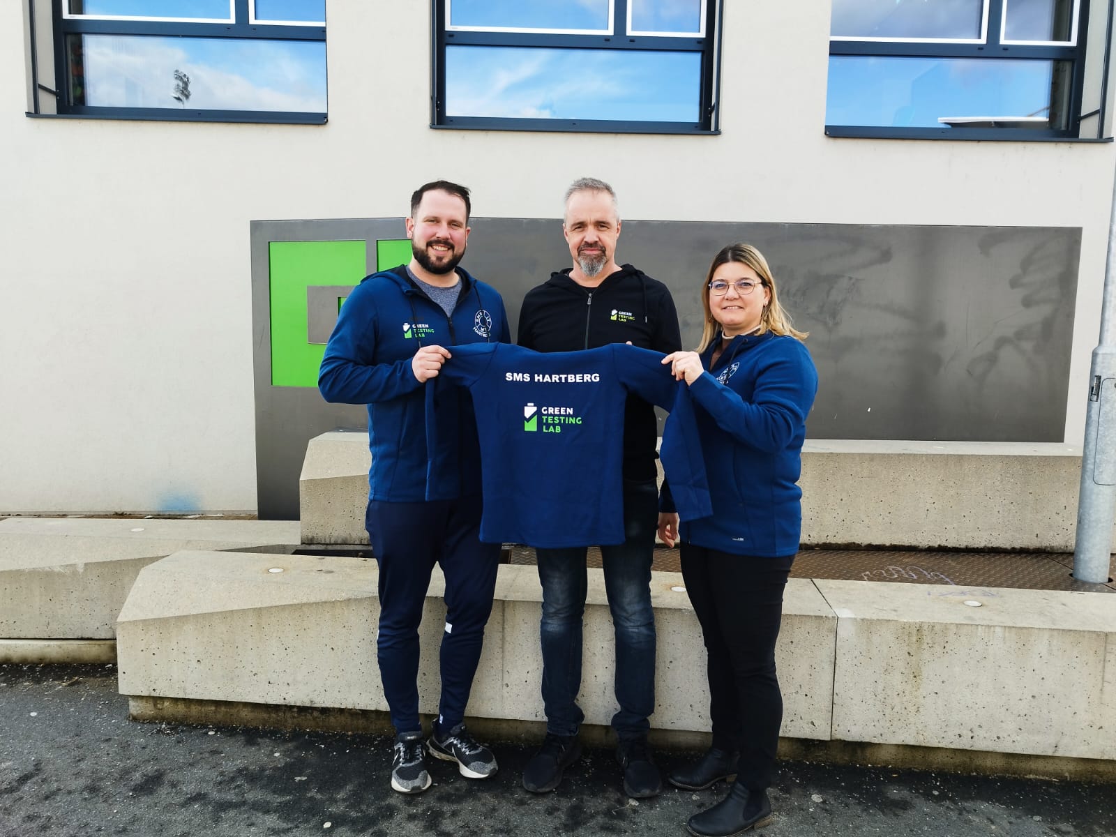 Sports jackets for the teaching team at SMS Hartberg - Green Testing Lab